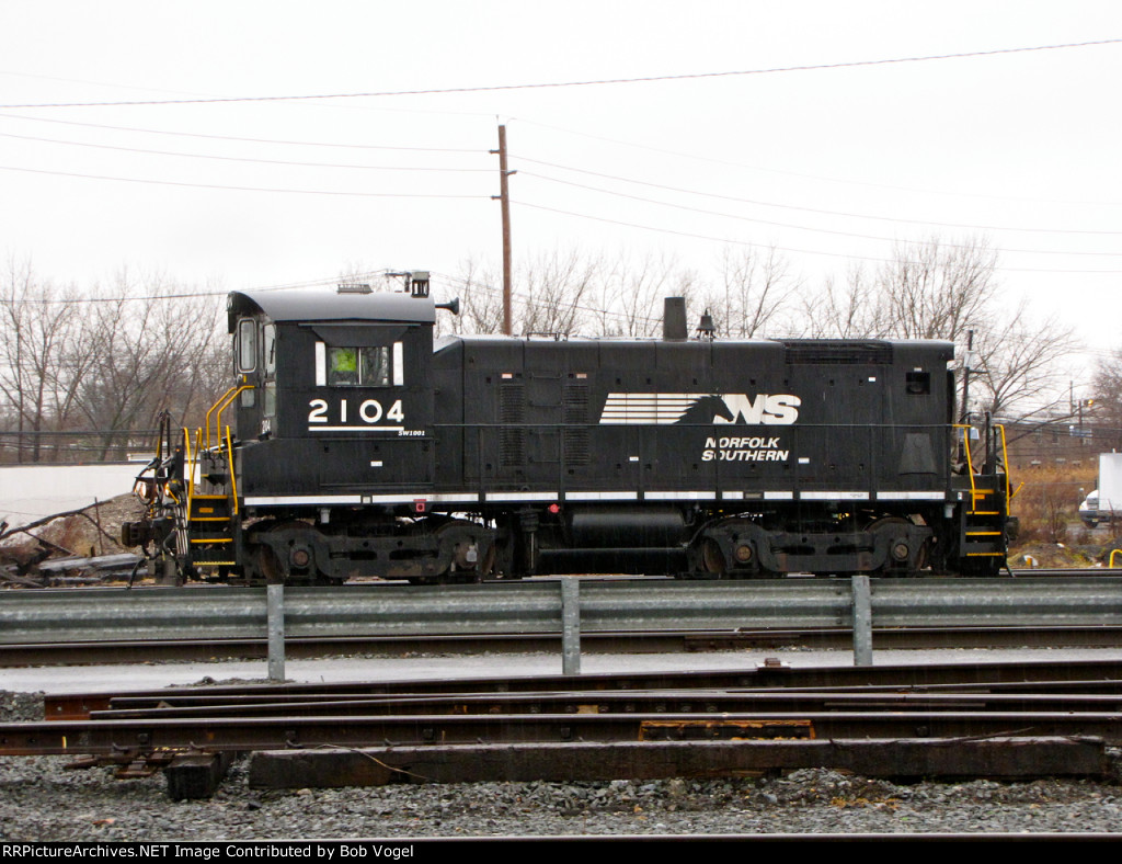 NS 2104